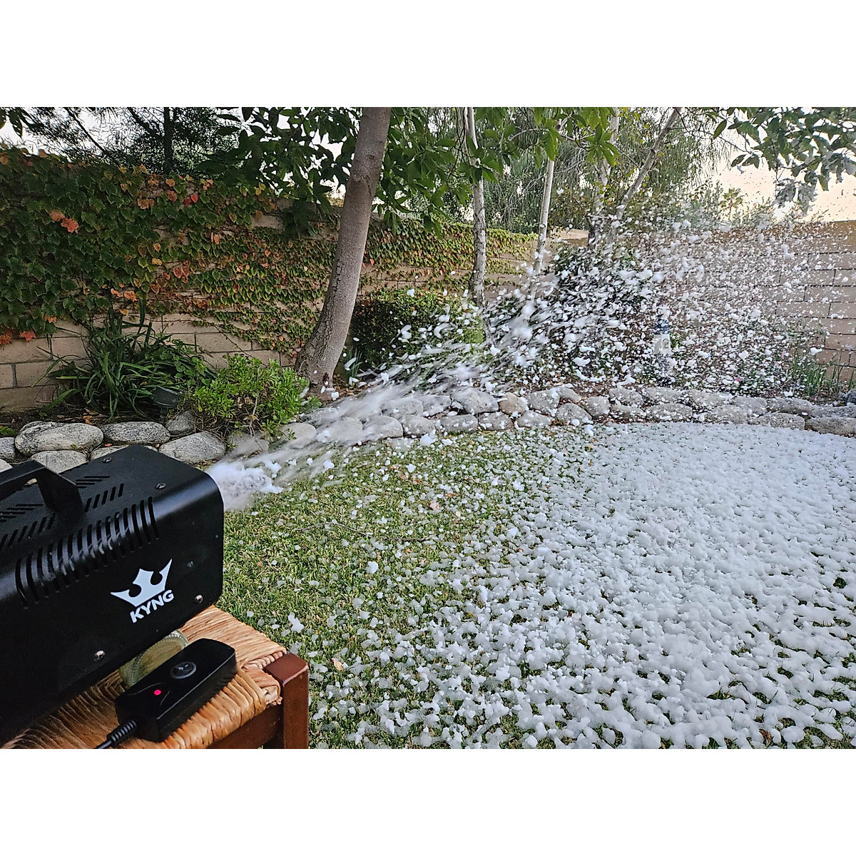 KYNG Snow Machine 650W Wired Remote Snow Maker Snowflake Maker for DJ Parties, Christmas, Holidays, Parties