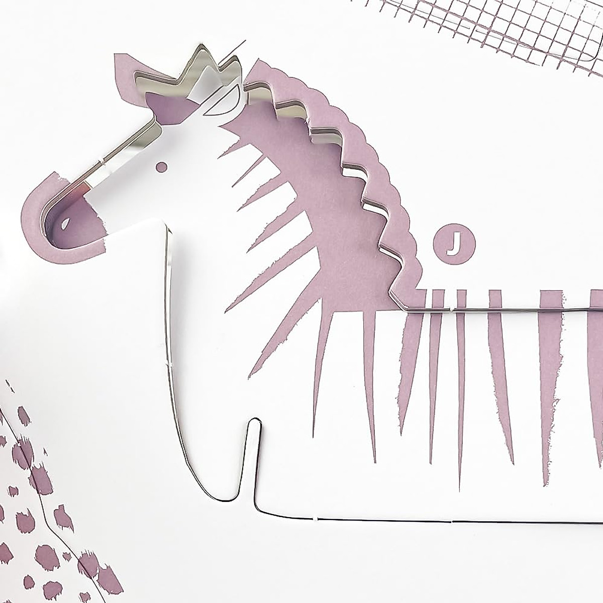 DJECO Savanna Color. Assemble. Play. DIY Craft Kit