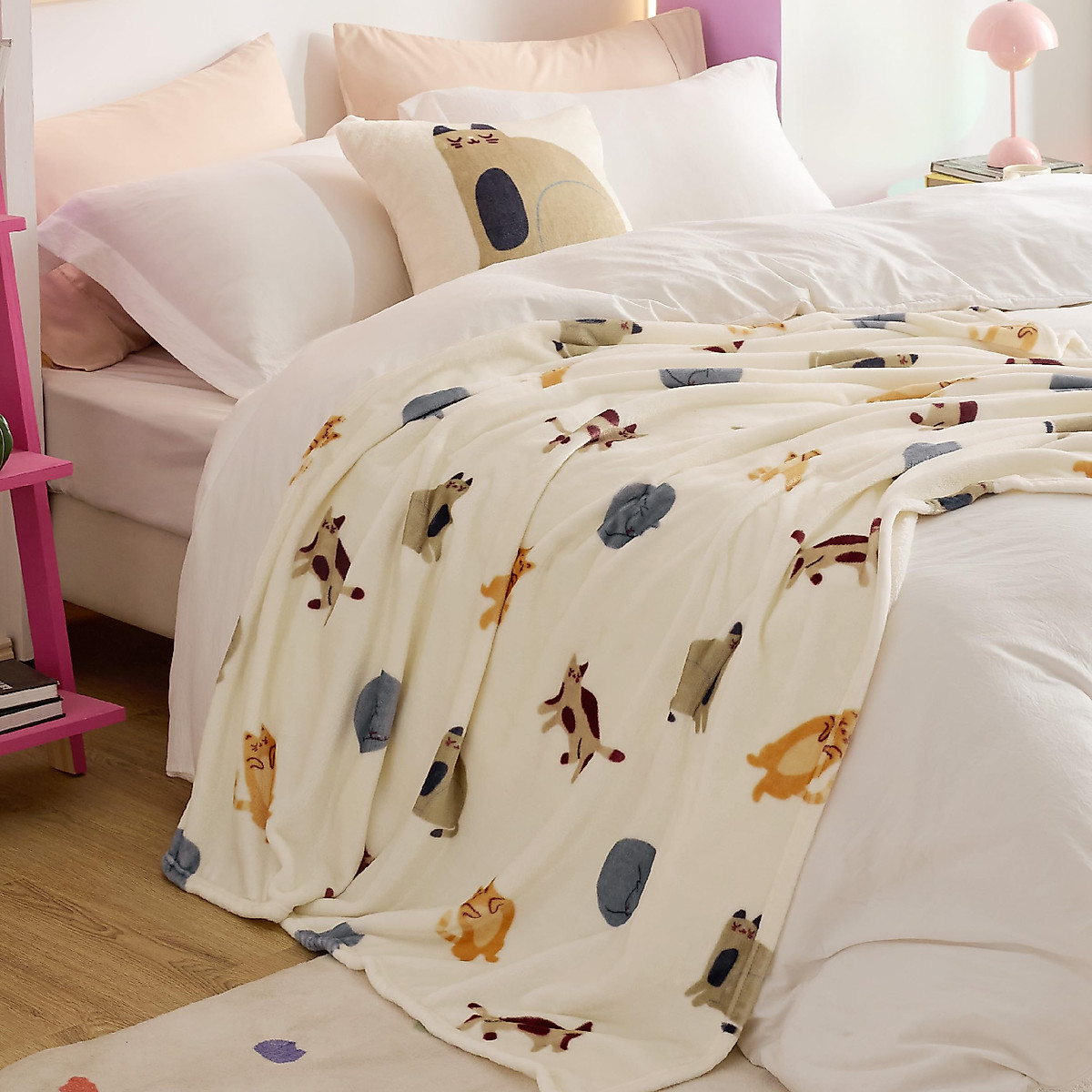 Bedsure Cat Throw Blanket with a Pillow Cover - Aesthetic Cute Fleece Blanket for Girls Boys Teens Kids as a Gift, Soft Cozy Animal Pattern Blankets for Couch Sofa Bed Camping