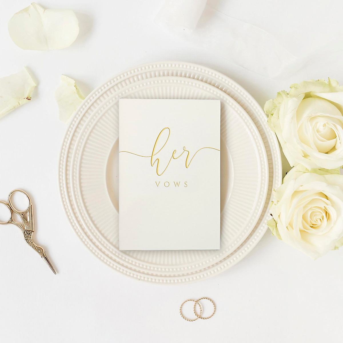 UNITED ESELL Ivory Wedding Vow Books His and Hers – Real Gold Foil Bride and Wedding Notebook with 28 Pages - 5,9" x 3.9" – Vow Renewal - Bridal Shower Gifts - Time Capsule Love Letter (Gold)