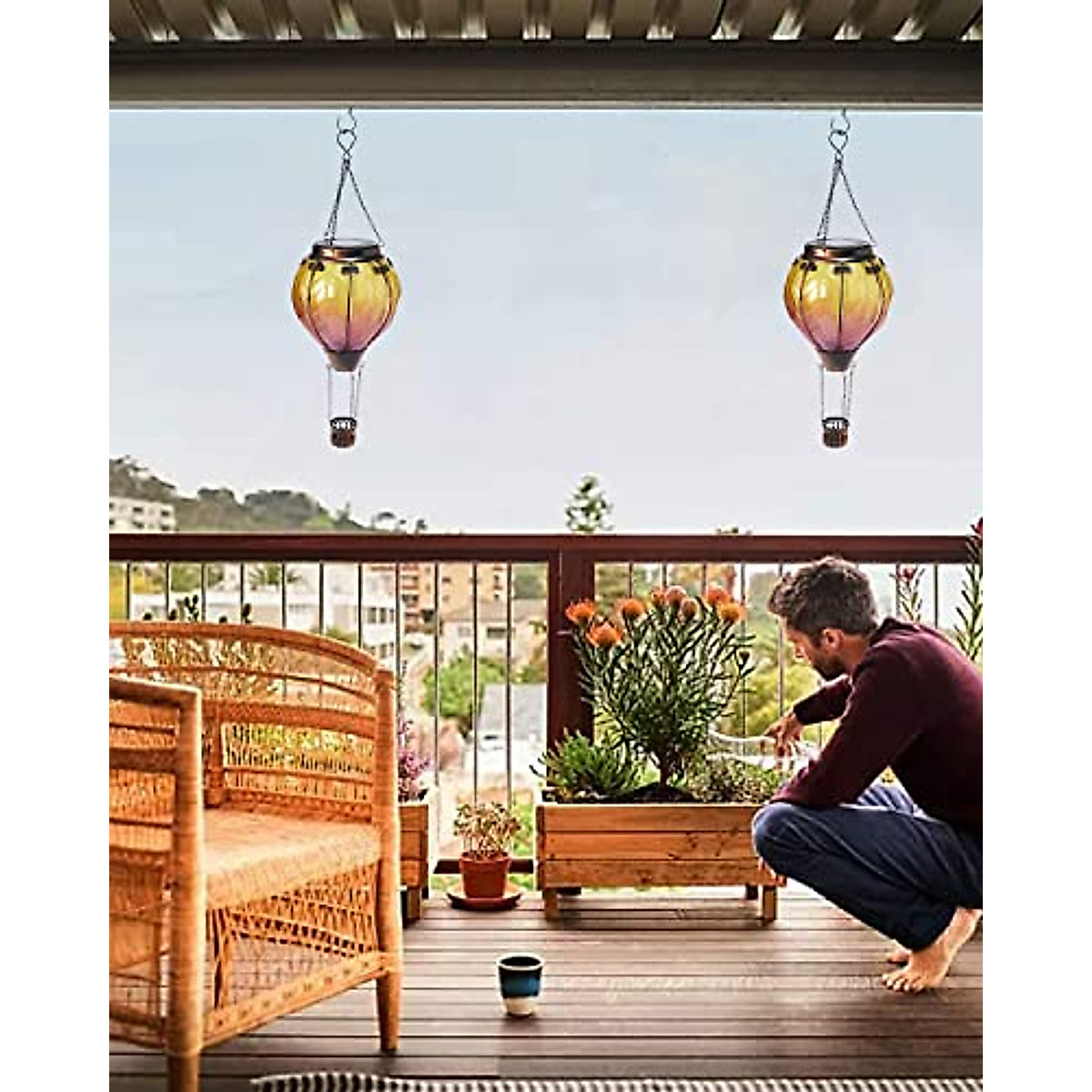 Hot Air Balloon Solar Lantern with Flickering Flame Hanging Solar Lights Outdoor Waterproof Lanterns for Garden Patio Yard Party Decoration