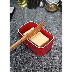 Sweese 324.104 Large Butter Dish with Knife - Airtight Butter Keeper Holds Up to 2 Sticks of Butter - Porcelain Container with Beech Wooden Lid, Red