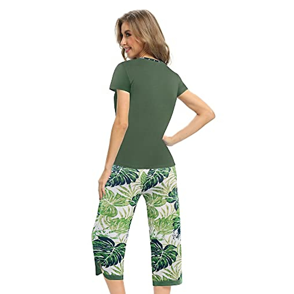 IZZY + TOBY Womens Capri Pajama Set Summer Pajamas for Women Short Sleeve Top with Capri Pants Sleepwear Cotton Pjs Sets Ladies Pajamas Sets Print Capri Pajama Sets Lounge Set Dark Green Leaf M
