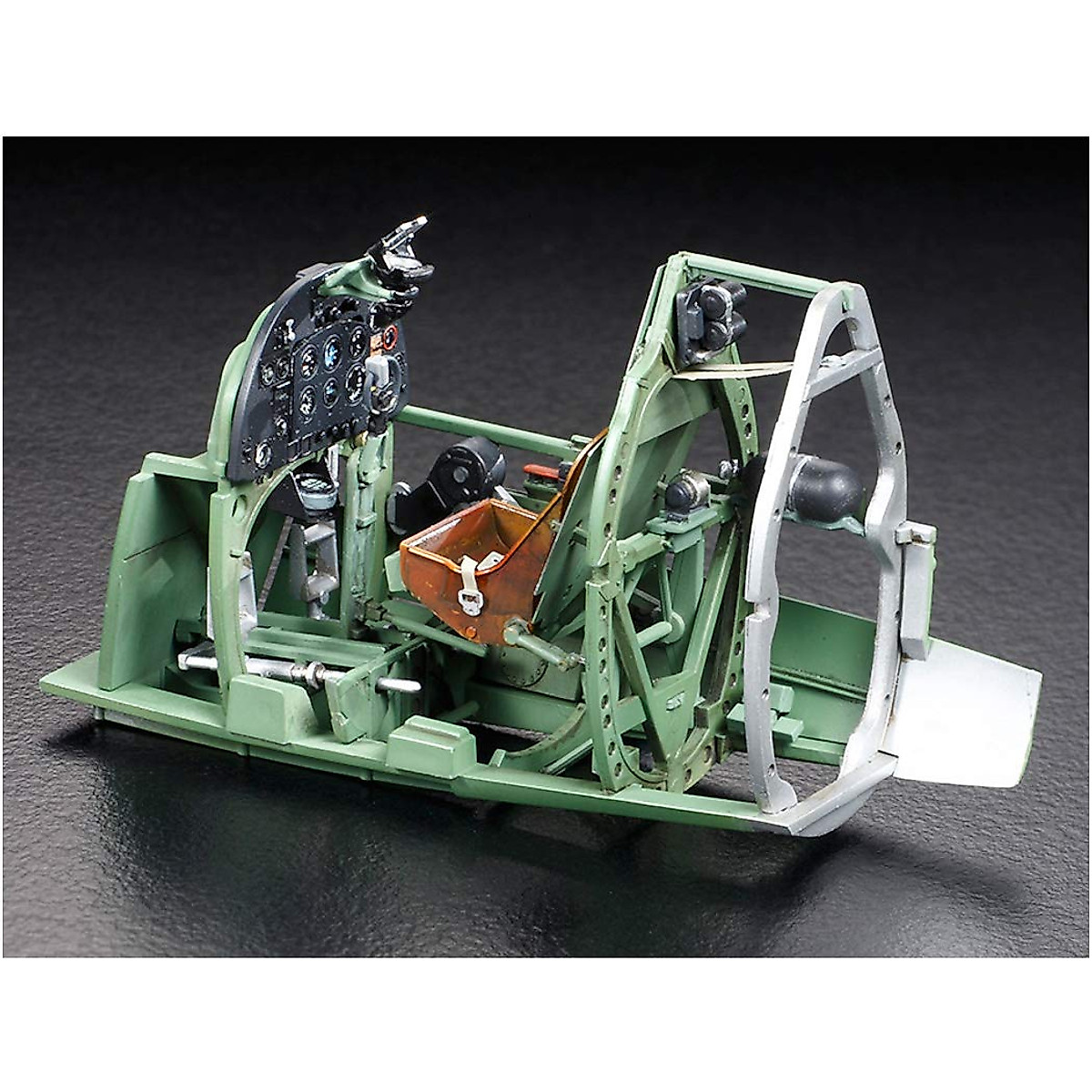 TAMIYA Supermarine Spitfire MK.IXC