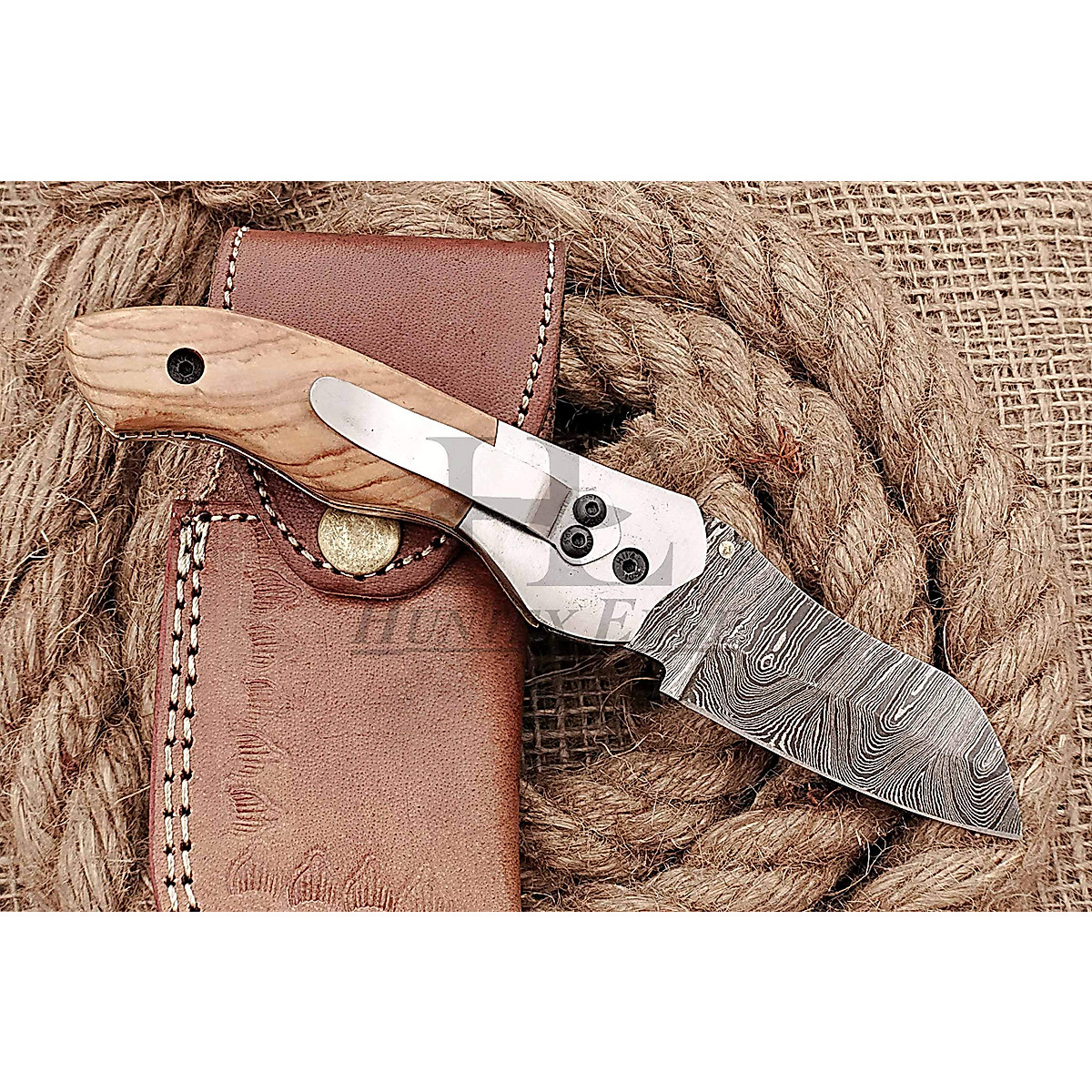 HUNTEX Custom Handmade Hand-Forged Twist Pattern Damascus Steel 3.7 Inch Long Natural Olive Wood Handle Razor Sharp Hunting Folding Pocket Wharncliffe Knife with Pocket Clip & Genuine Leather Pouch