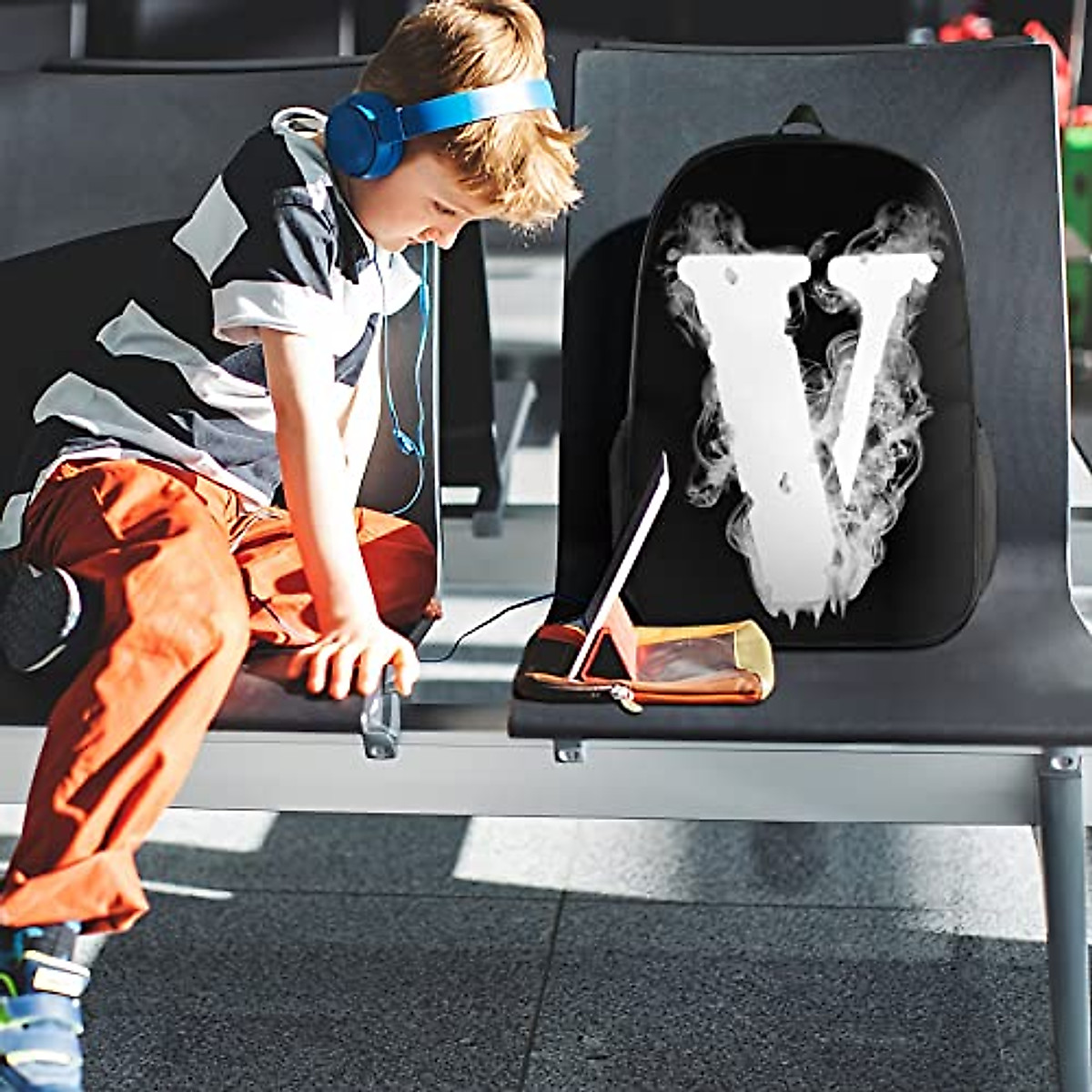 COZON Big V Letter Backpack 17 Inch 3D Printed Aesthetic Casual Travel Bags Breathable Portable Lightweight Large Capacity Daypack Unisex