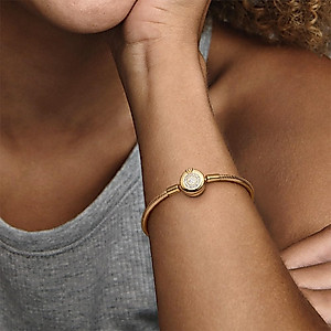 PANDORA Moments Sparkling Crown O Pavé Clasp Snake Chain Bracelet - 14k Gold-Plated Charm Bracelet for Women - Compatible Moments Charms - Cubic Zirconia Shine - 7.1"