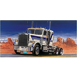 Italeri 1:24 Trucks & Trailers 3859 Freightliner FLC