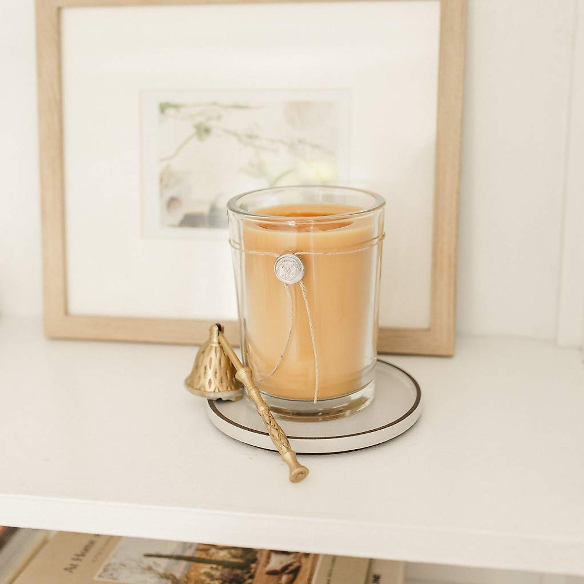 VOTIVO 16.2oz Large Aromatic Soy Blend Candle, Highly fragranced Luxury Home décor-Teak