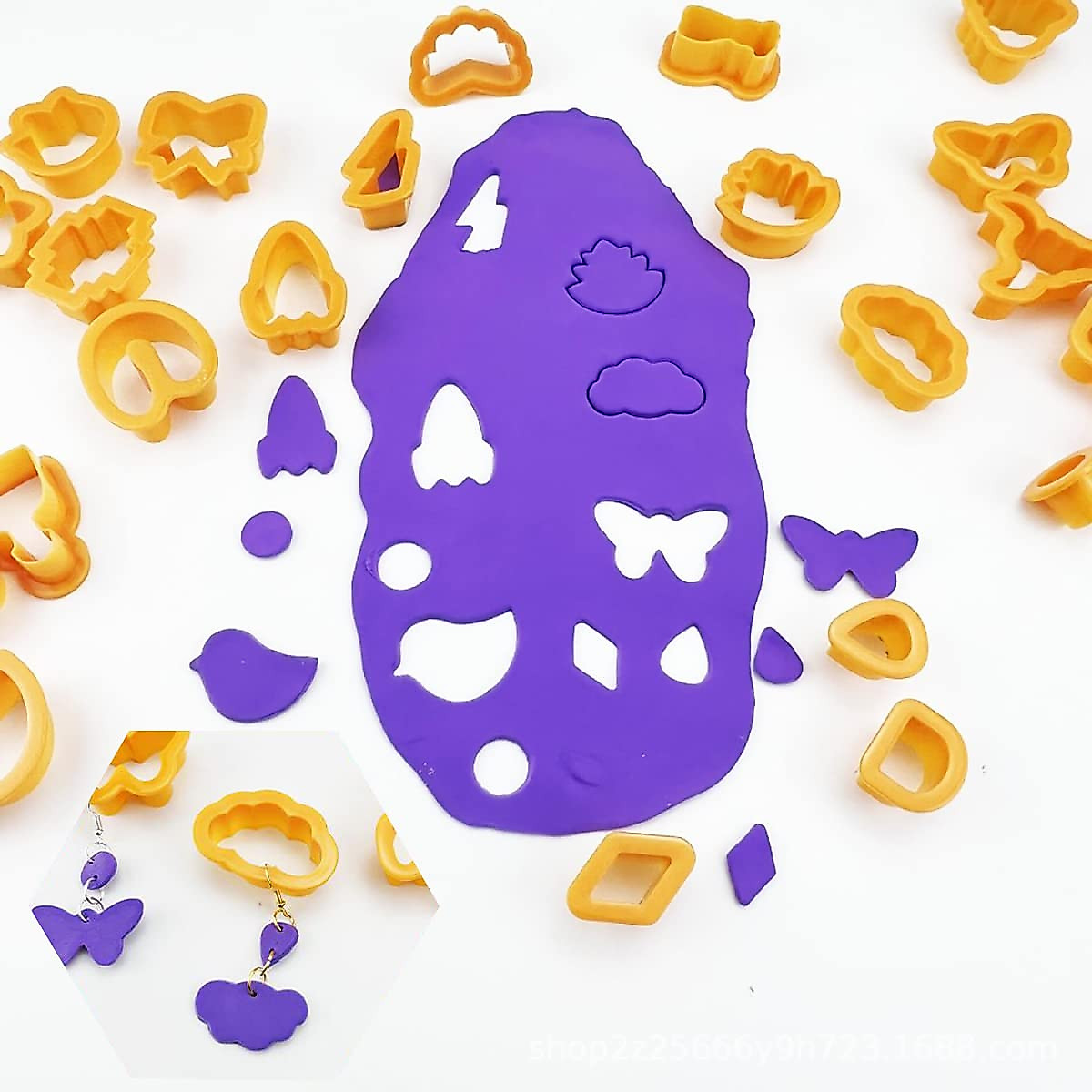 Christmas Polymer Clay Cutters kit, 25pcs Christmas Shapes Clay Earring Cutters with Earring Cards for Polymer Clay Earring Small Christmas Tree Clay Cutters for Polymer Clay Jewelry