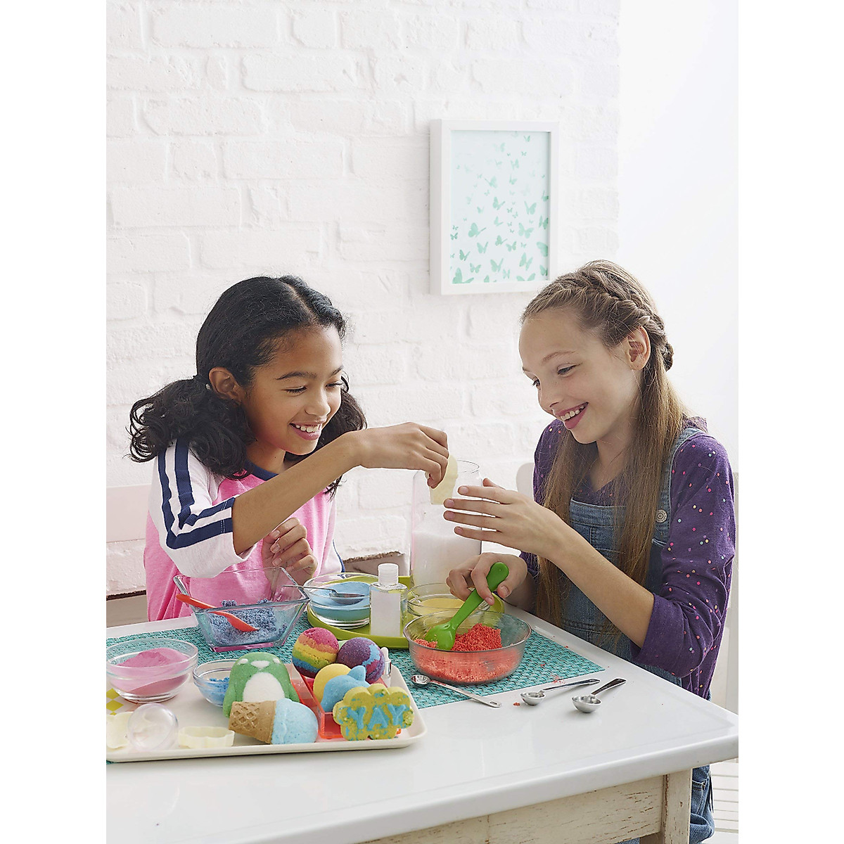 KLUTZ Make Your Own Bath Bombs Activity Kit