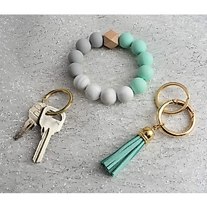 Coolcos Silicone Key Ring Bracelet for Women Portable Keychain Holder, Car Keychain Elastic Beaded Wristlet with Tassel (Mint Green)