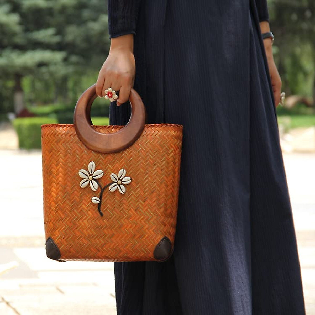 QTKJ Straw Bag for Women, Summer Beach Handmade Rattan Tote Bag, Round Wooden Handle, Boho Retro Straw Woven Handbag, Large Beach Vacation Bag (Yellow)