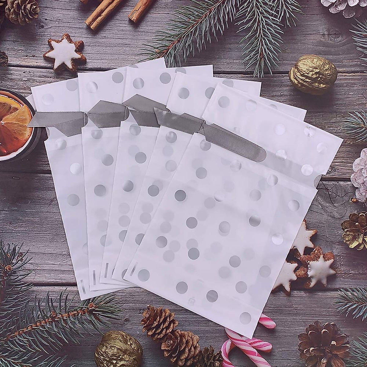 Enjonar 24pcs Treat Bags Party Favor Bags Silver Gift Bags Plastic Drawstring Bags Candy Bags Goodies Bags Gift Wrapping Bags