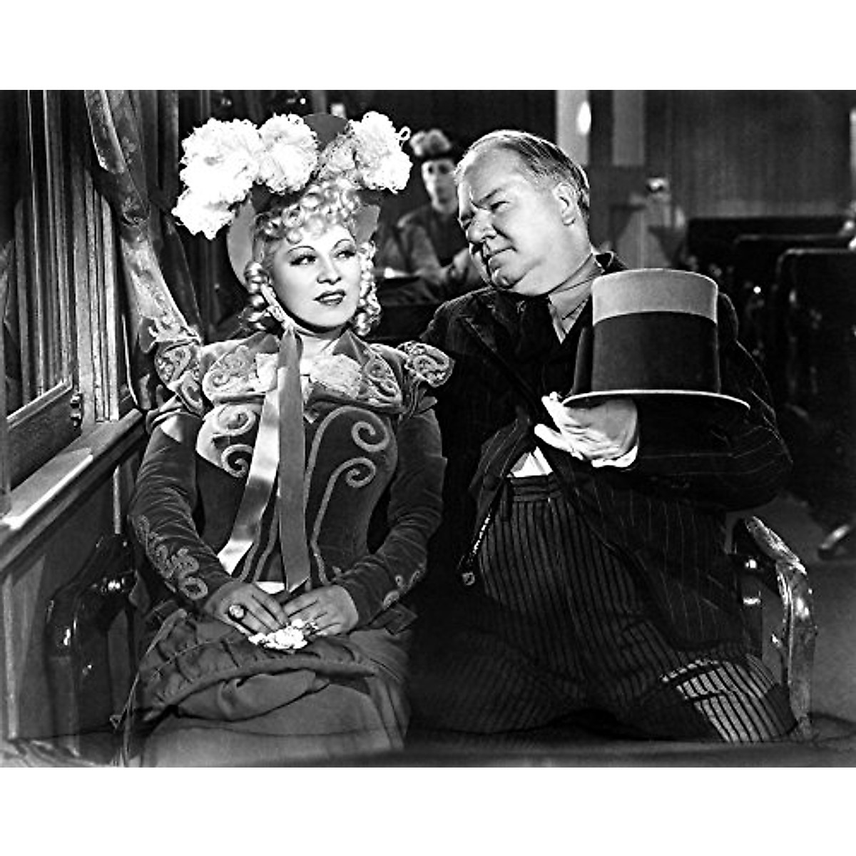 Posterazzi My Little Chickadee From Left: Mae West W.C. Fields 1940 Photo Poster Print, (28 x 22)