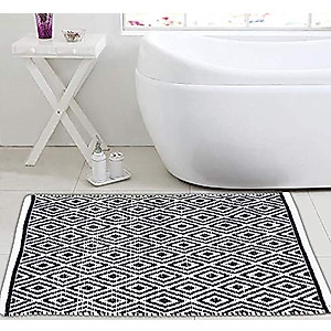 Ramanta Home 100% Cotton Diamond Rug 21x34 Hand Woven Reversible Washable Rug - Black,Farmhouse Bathroom Rugs,Entry Rugs,Rugs for Living Room,Rag Rug,Kitchen Rug Cotton,Machine Washable Rug,Woven Rug