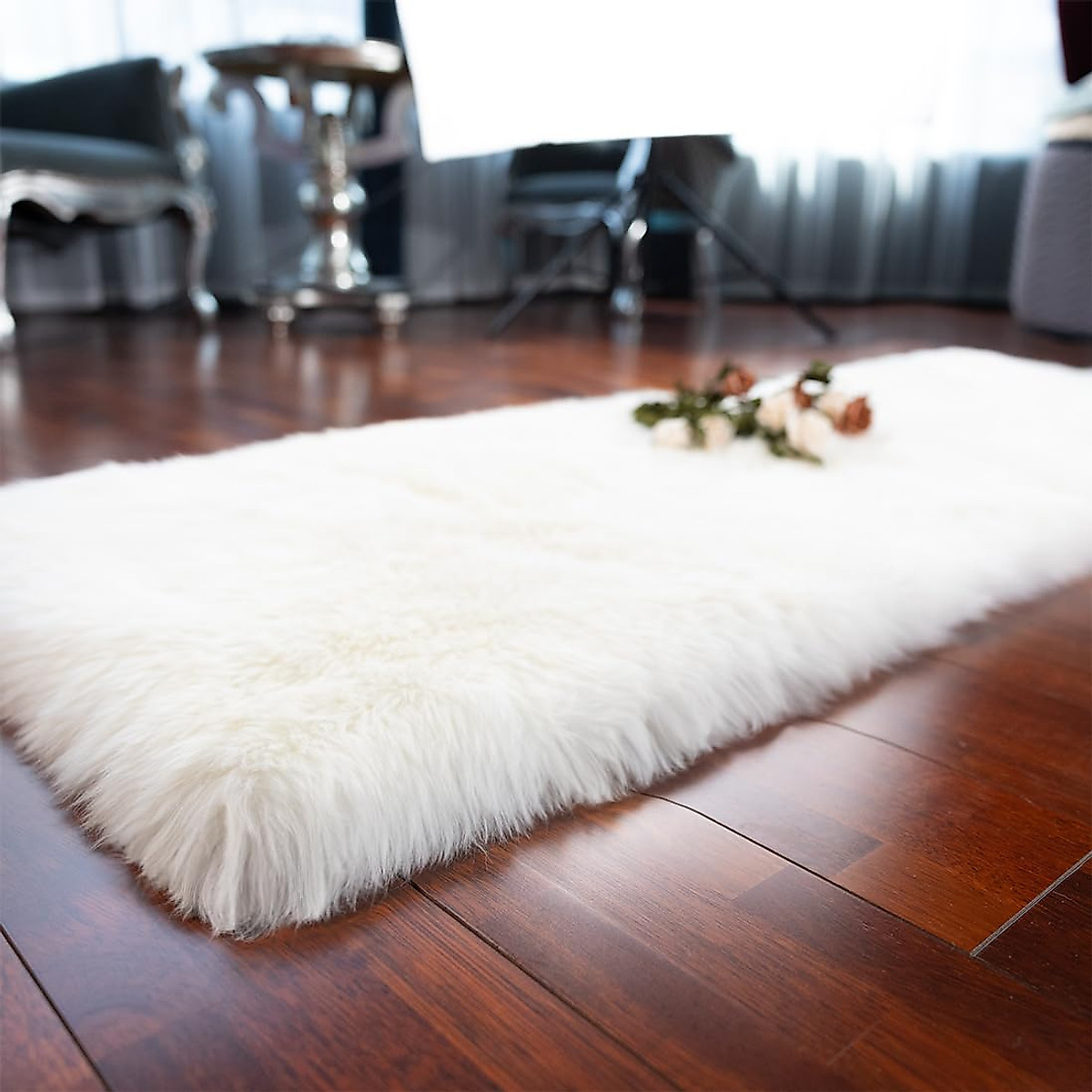 LLB Genuine Sheepskin Rug Plush Soft Throw Area Rug Fur Carpet Fluffy Shaggy Sheepskin Rug for Living Room Kids Bedroom Luxury Home Decor Lambskin Rug Rectangle (Ivory White, 24''x72'')