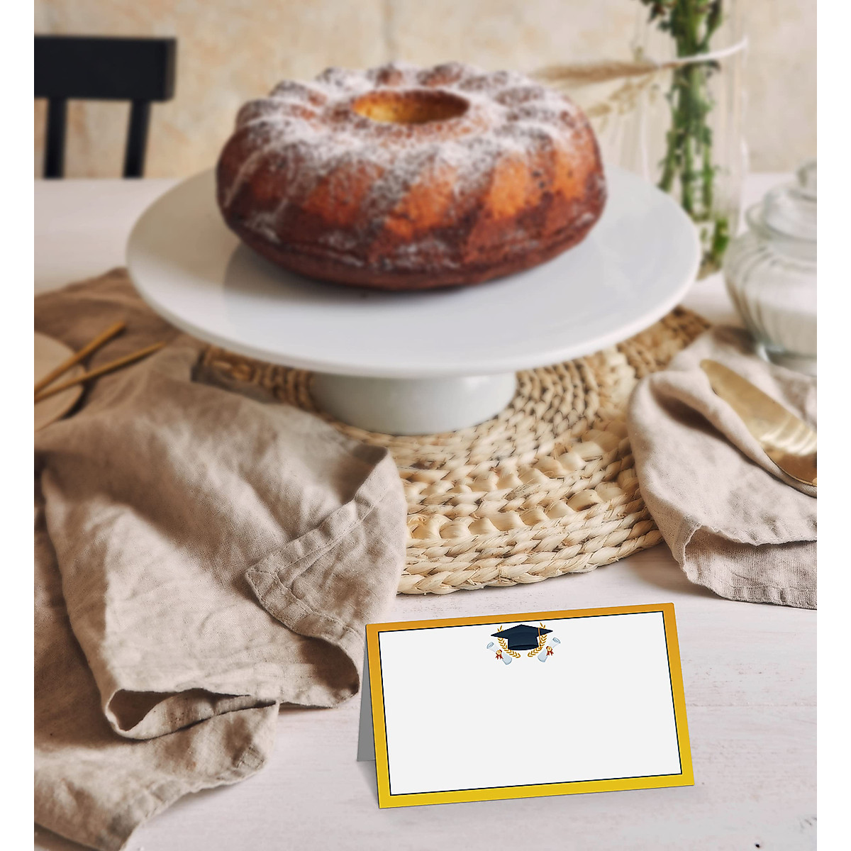 Table Place Card for Graduation Party, 25 Pcs Small Tent Cards Set with Gold Balloons and Graduation Cap Design, Elegant Name Cards Food Lables, Graduation Party Decorations 2022 Supplies(10)