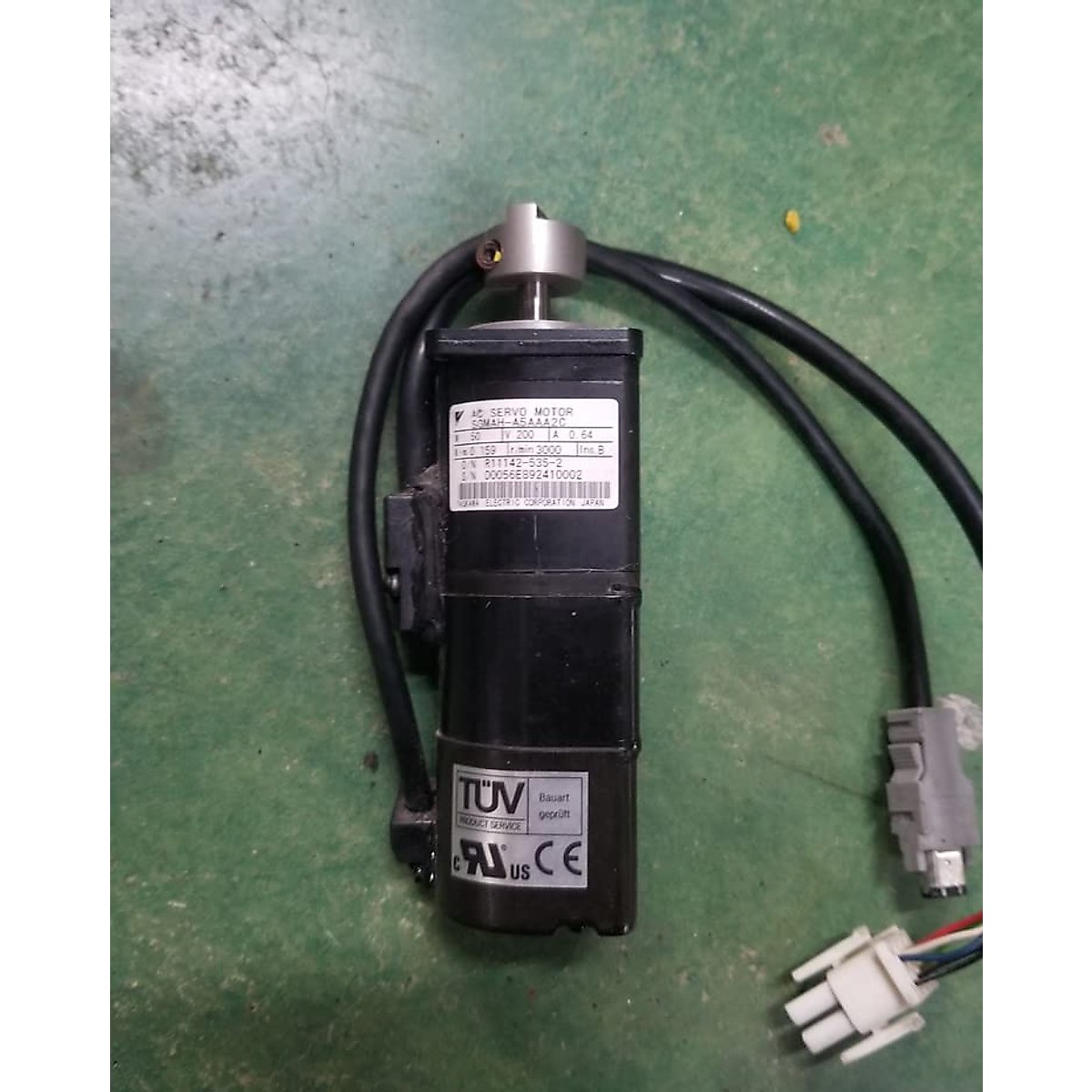 Davitu Electricity Generation - SGMAH-A5AAA2C SERVO MOTOR, used in good condition 80% appearance, good working,