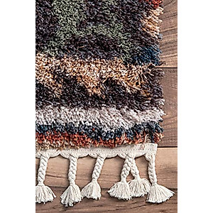 nuLOOM Rosemarie Southwestern Moroccan Shag Accent Rug, 2' x 3', Grey