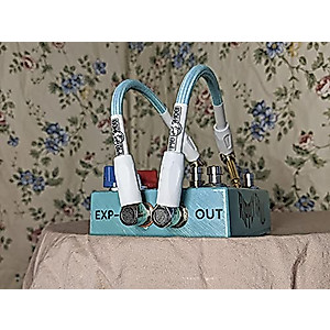 Pig Hog PHLIL6DB Lil' Pigs Right-Angle 1/4" Vintage Daphne Blue Instrument Patch Cables, 6" (3 Pack)