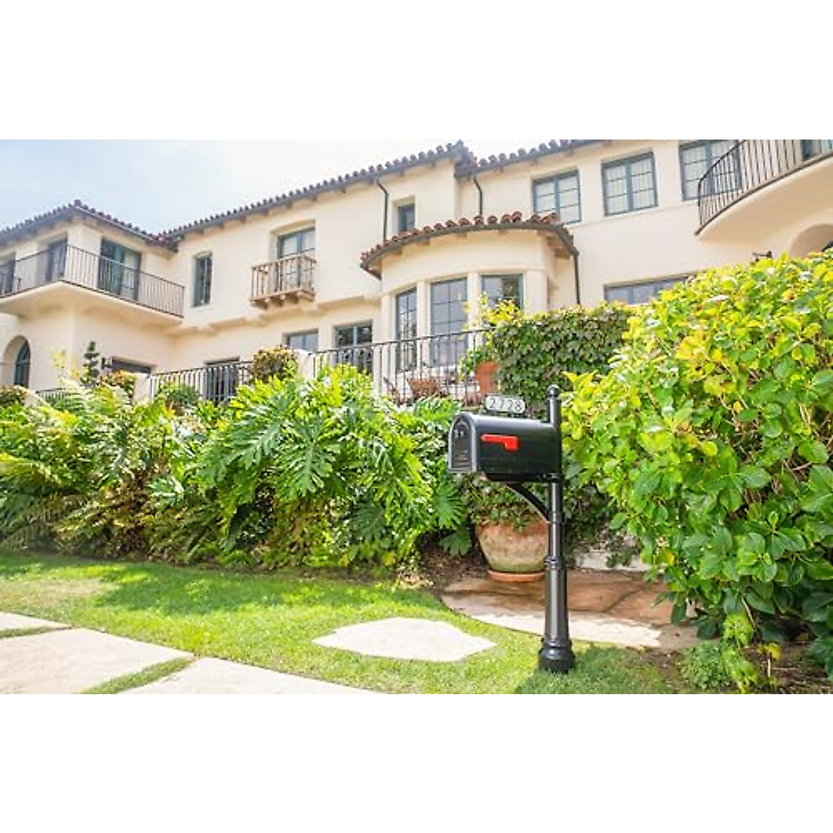 Architectural Mailboxes Roxbury Galvanized Steel Post Mount Mailbox, Compatibility Code F, 7900-5B-R, Black, Large Capacity