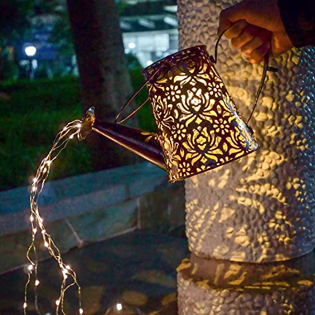 Garden Decor Solar Lights Outdoor Watering Can Decoration Hanging Lantern Waterproof for Lawn Patio Garden Courtyard Table Yard Pathway Walkway Outdoor Gardening Gifts, Warm White LED (Large)