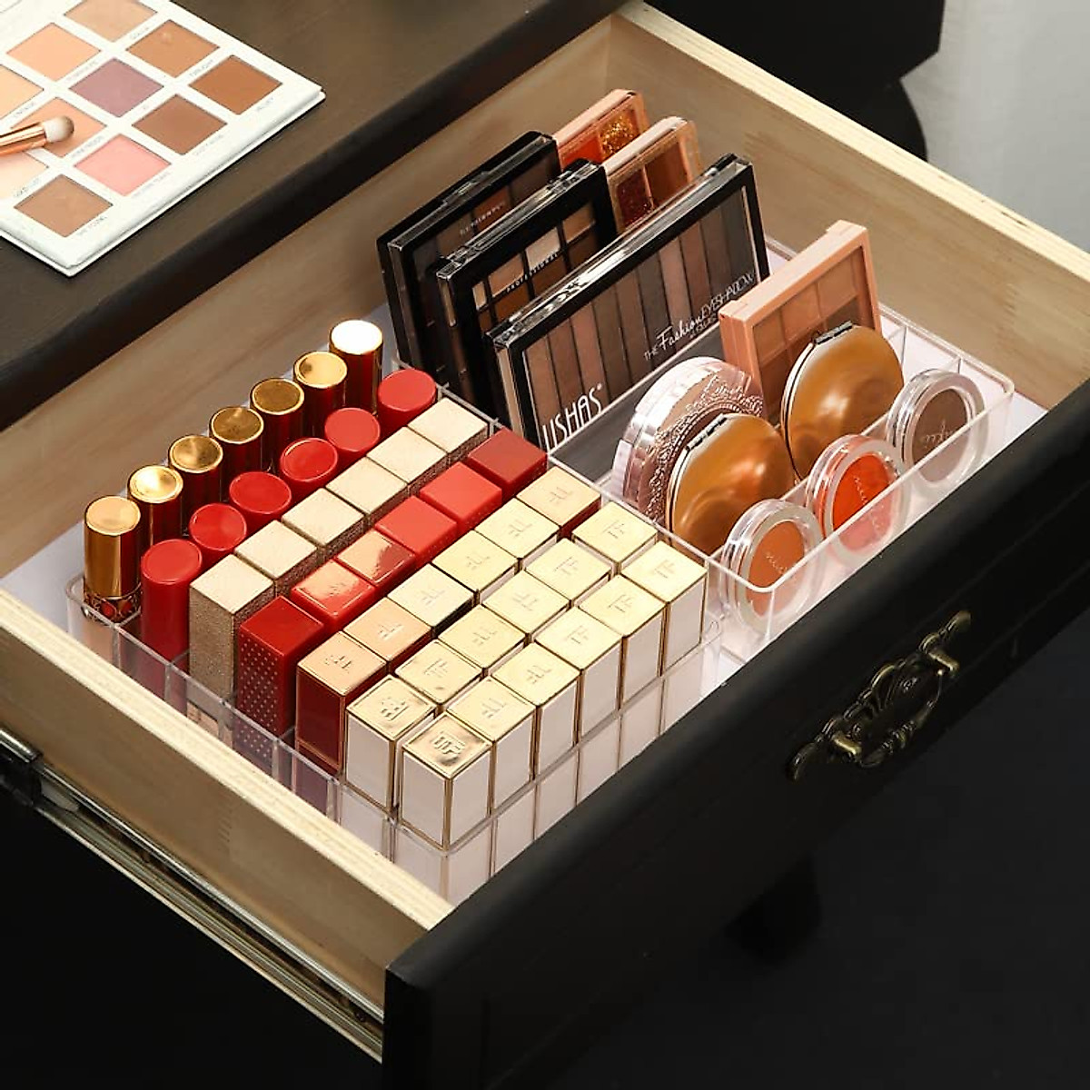 LoengMax Makeup Organizer, Eyeshadow Palette Organizer, 7 Section Acrylic Divided Palette Holder, for Eyeshadow Palettes, Contour Kits, Blush(Clear, 7.48x 6.3 x 1.77 in)