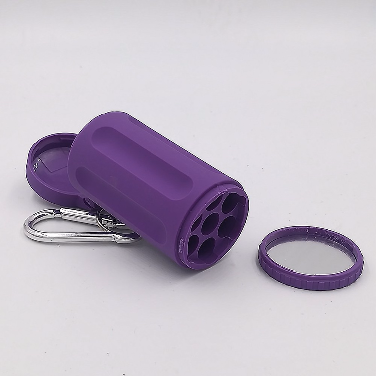 Honoro Portable Ashtray with Lid for Outdoor,ABS Smokeless Windproof Cigarettes Ashtray with Keychain,Black