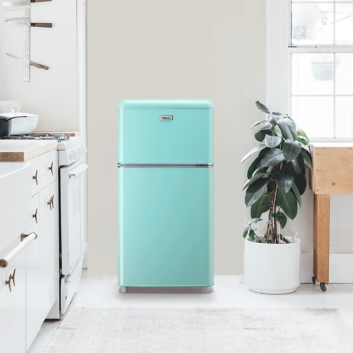 WANAI Compact Mini Refrigerator Small Refrigerator with Freezer, Retro Mini Fridge with Dual Door,7 Adjustable Thermostat, Adjustable Shelves For Dorm, Office Bedroom, Blue