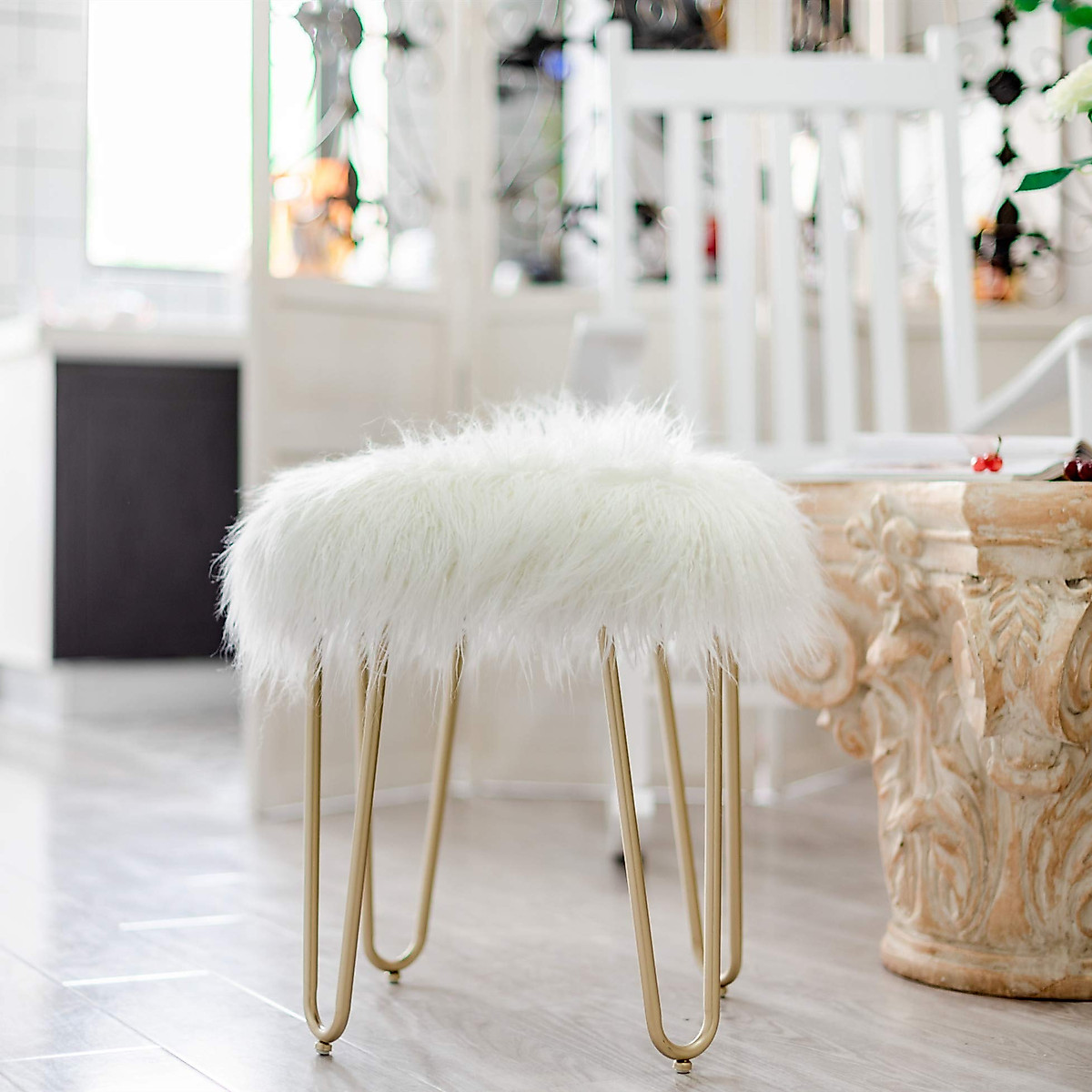 Faux Fur Fabric Shaggy Craft Fur White Fur for Crafts,Gnomes,Costume,Camera Floor,Decoration (20×20 inches, White)