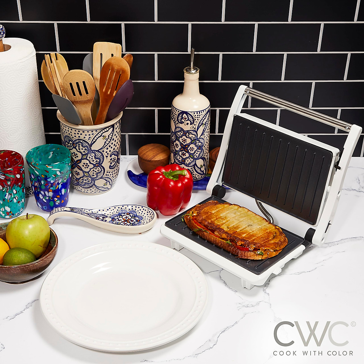 COOK WITH COLOR Panini Maker: Effortless Grilling at Your Fingertips - 2-Slice Press Grill, 760W Power, Non-Stick Plates, Cool Touch Handle, Compact Design, Fast Cooking - Ideal for Delicious Paninis!