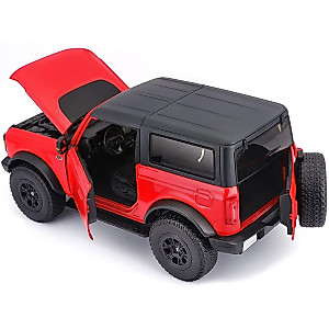 Maisto Diecast Cars 2021 Ford Bronco Wildtrak Red with Black Top Special Edition 1/18 Diecast Model Car by Maisto 31456 (31456RD)