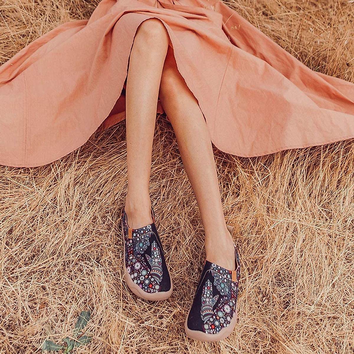 UIN Women's Slip ons Travel Shoes Casual Painted Canvas Walking Flats Pray for Goodness (40)