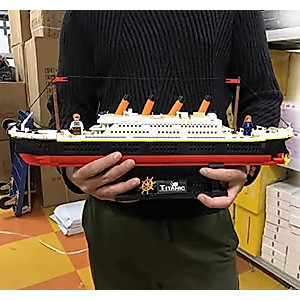 BIDIUTOY Titanic Model Building Blocks Set, Ideal Collection Decoration Educational Toys Architecture Model Ship Building Kit, Gift for Adults& Kids (1288pcs)