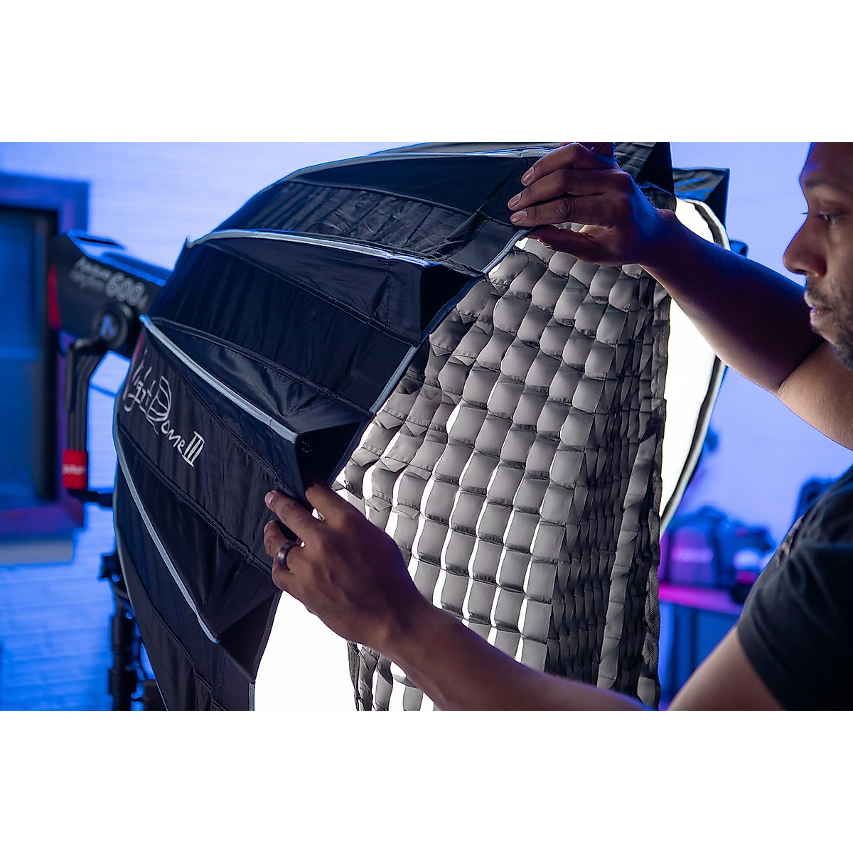 Aputure Light Dome III 35'' Softbox Bowens Mount with Diffuser Cloth and Honeycomb Grid,Quick-Setup Quick-Folding for Studio Photography,for Amaran Series, Aputure 600D,600X,300X etc