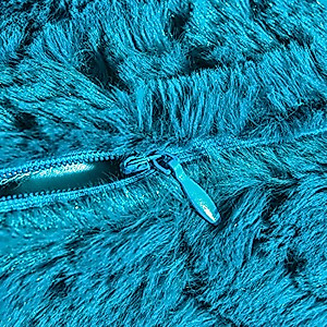 YUSOKI Luxury Faux Fur Throw Pillow Covers-18 x18,Set of 2-Decorative Fuzzy Fluffy Cozy Pillow Cases for Sofa Couch Bedroom Without Insert(Teal/Turquoise,18"x18")