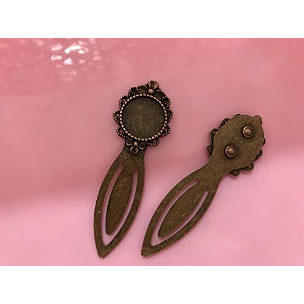 Beautiful beautiful girl Scottish Flag Bookmark, Dome Glass Bookmark, Creative Flag Bookmark, Personalized Flag Jewelry