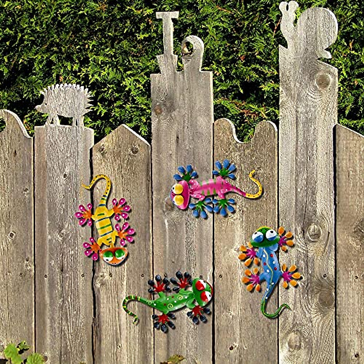 hogardeck Metal Gecko Outdoor Wall Decor, 4 Pack Lizard Wall Art Garden Sculptures &amp; Statues with Shaking Head Outdoor Spring Decor for Front Yard Fence Patio