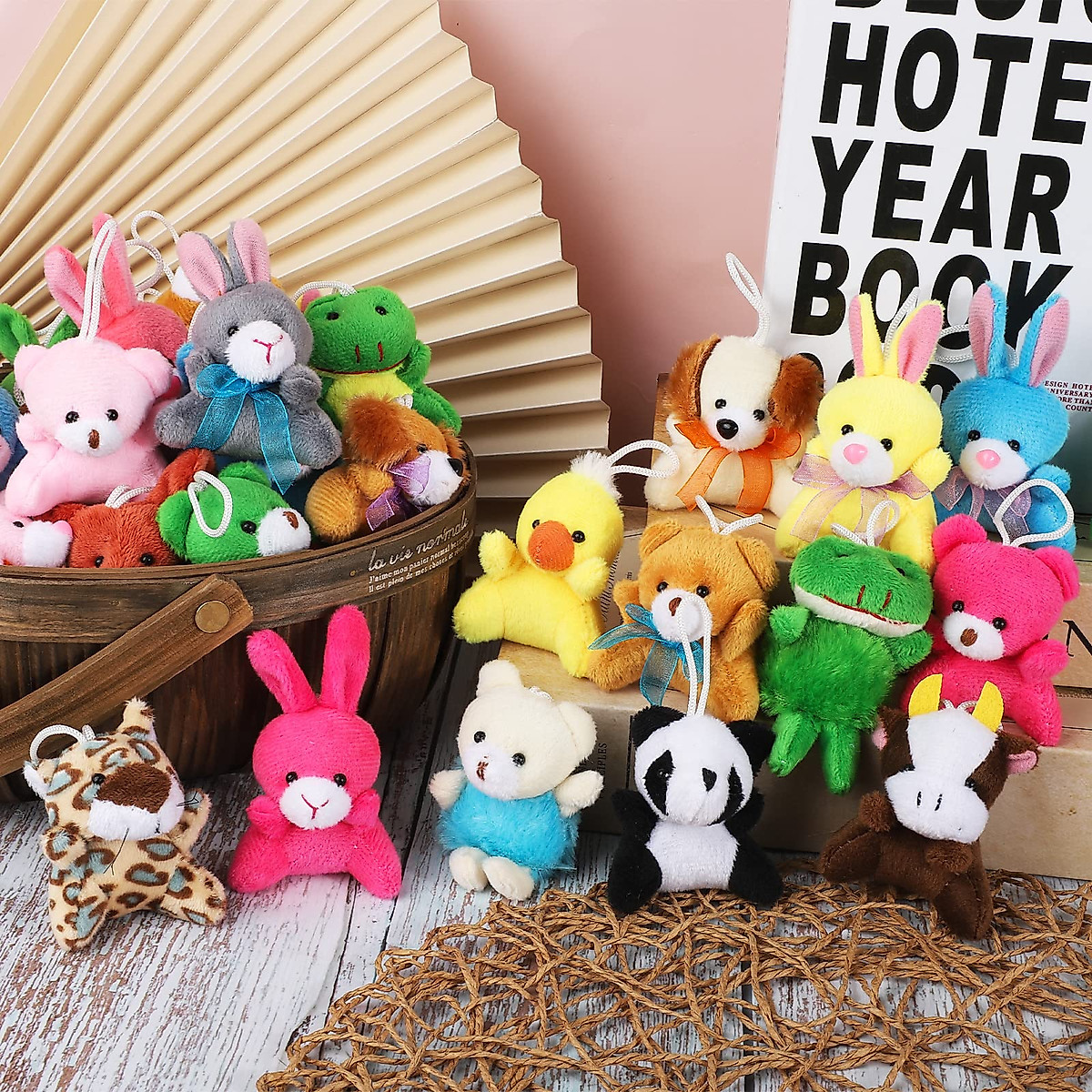 Fovths 48 Pieces Mini Plush Animals Toys Set Lovely Small Stuffed Animal Keychain Decor for Easter Hunts, Party Favors, Carnival Prizes, Egg Hunt Supplies, Goodie Bag Fillers