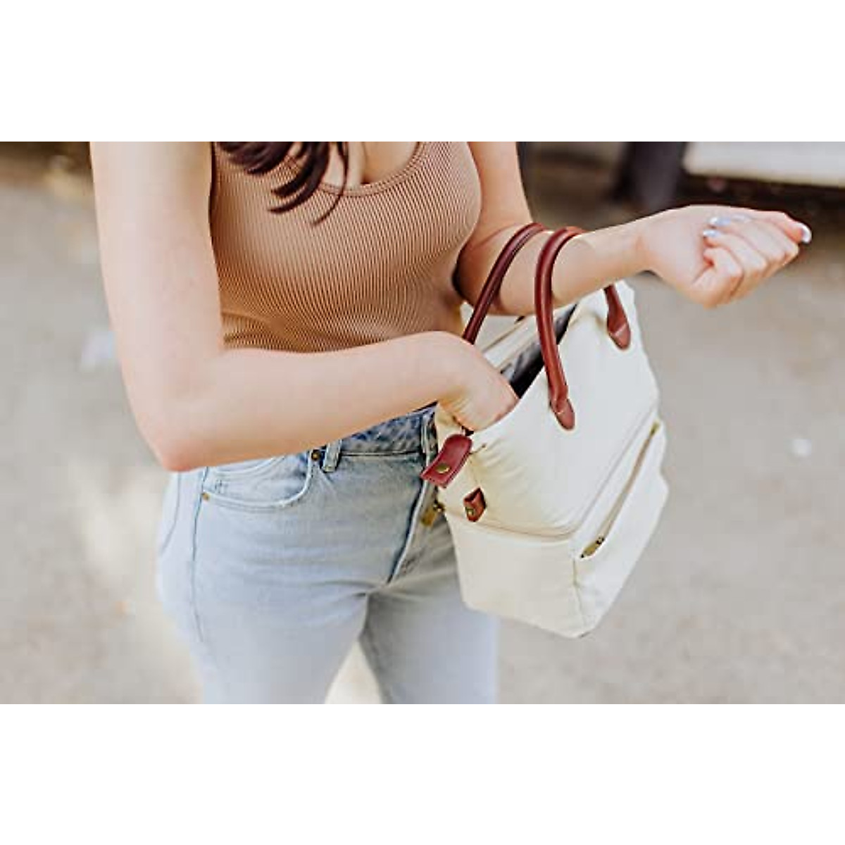 PICNIC TIME ONIVA - a brand - Urban Lunch Bag, Cooler Lunch Tote, Insulated Lunch Bag, (Beige with Brown Accents), 9.75 x 5.5 x 10.1