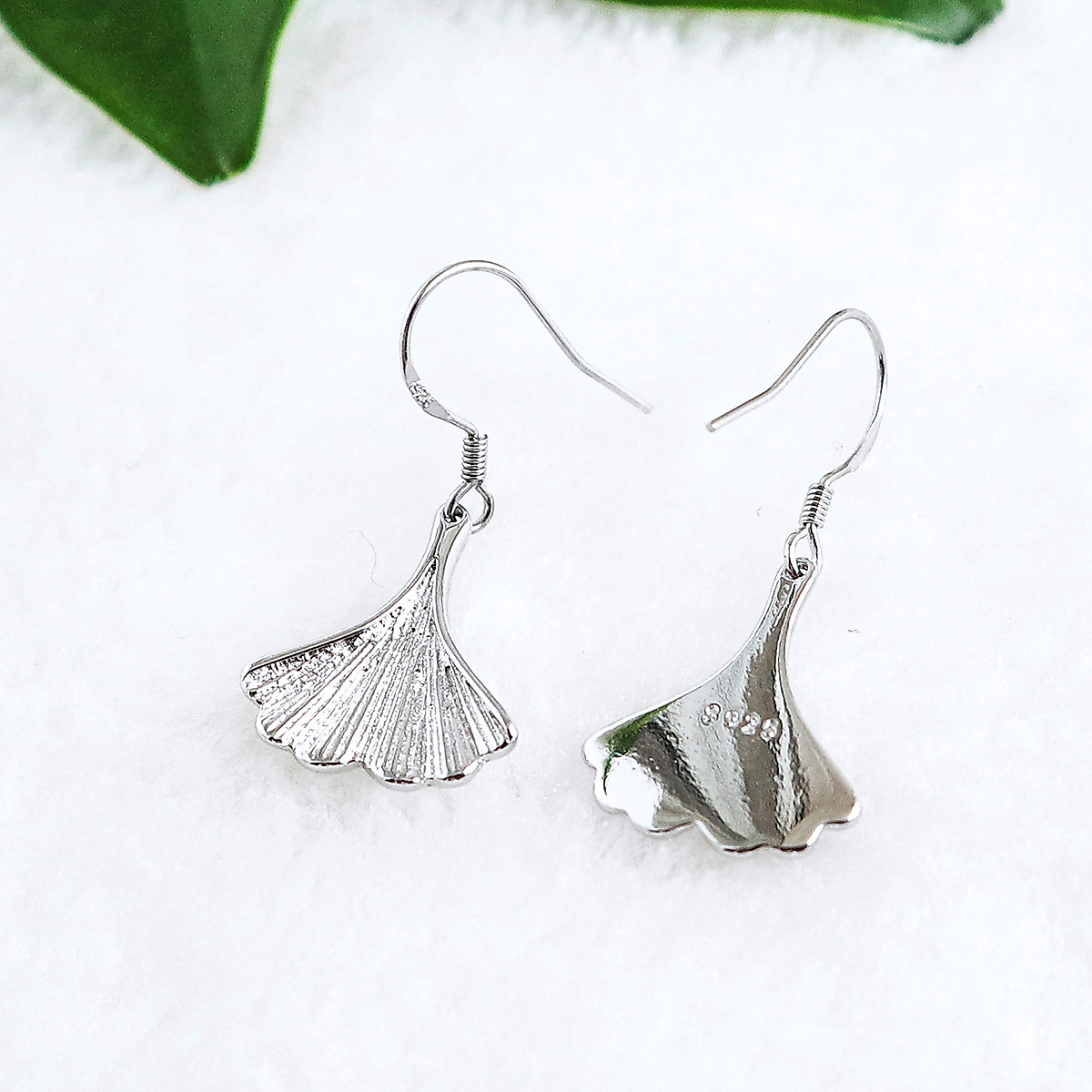 Hiqmic 925 Sterling Silver Ginkgo Leaf Fan-shaped Dangle Ear Hook Earrings White Gold Plated Fashion Jewelry Gifts_WK90142