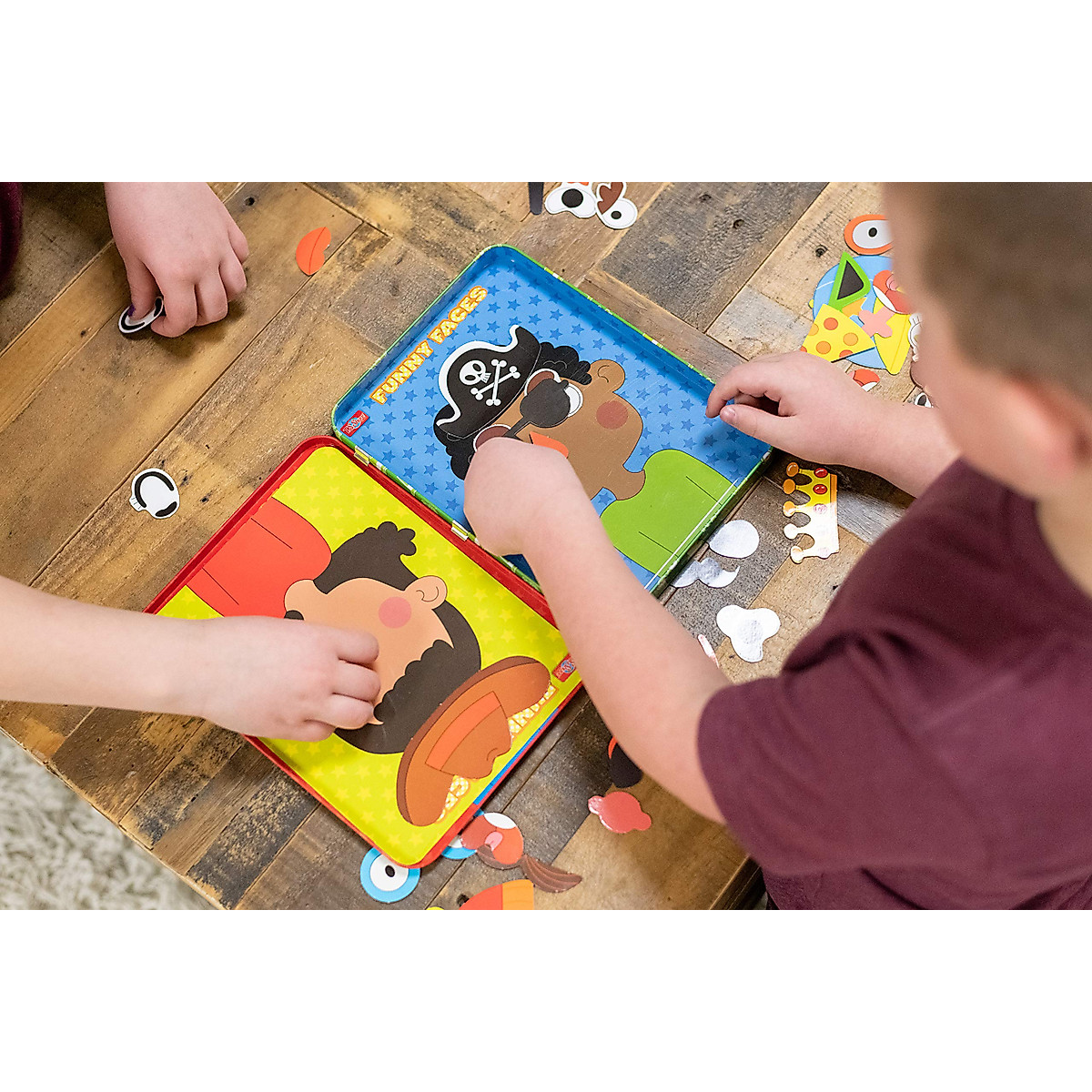 Bendon TS Shure Create Funny Faces Magnetic Activity Tin with Illustrated Magnet Sheets and Playcard 50261