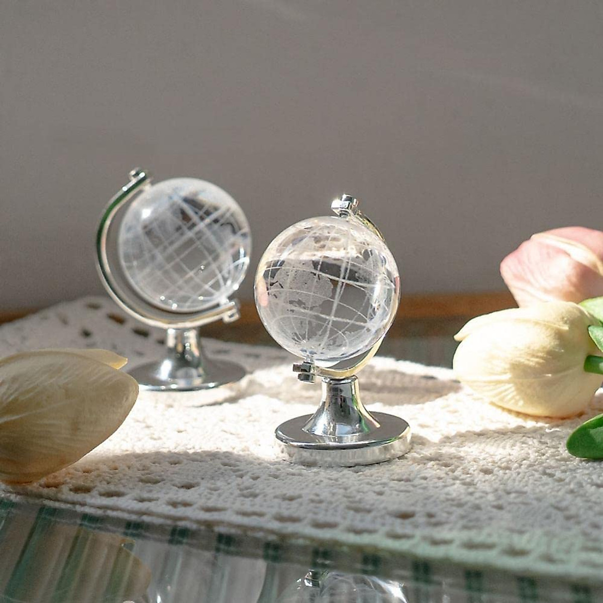 Clear Crystal Sphere, 6.5x4cm Mini Round Earth Globe World Map Ball with Metal Stand Decor Crystal Glass Ball Decorative(Sliver)