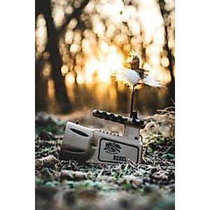 Lucky Duck Rebel Predator Electronic Caller with Decoy