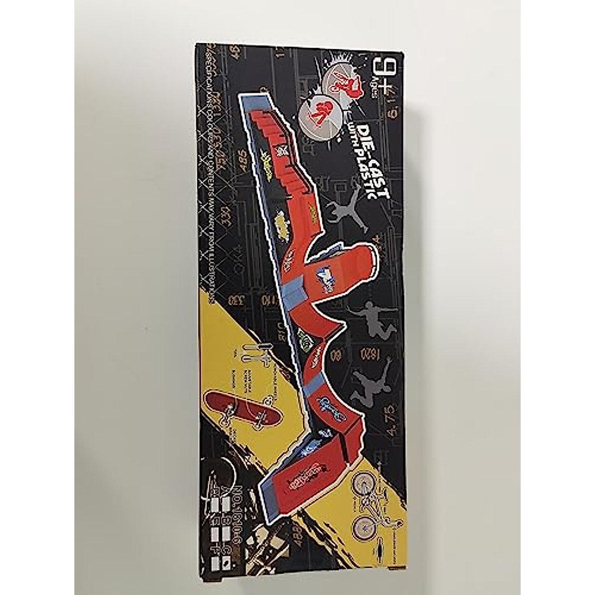 Mini Finger Toy Skateboard Park Ramp Kit, MOMSIV Fingerboard Half Pipe Ultimate Parks Training Props Accessories for Kids Adult (Style D)