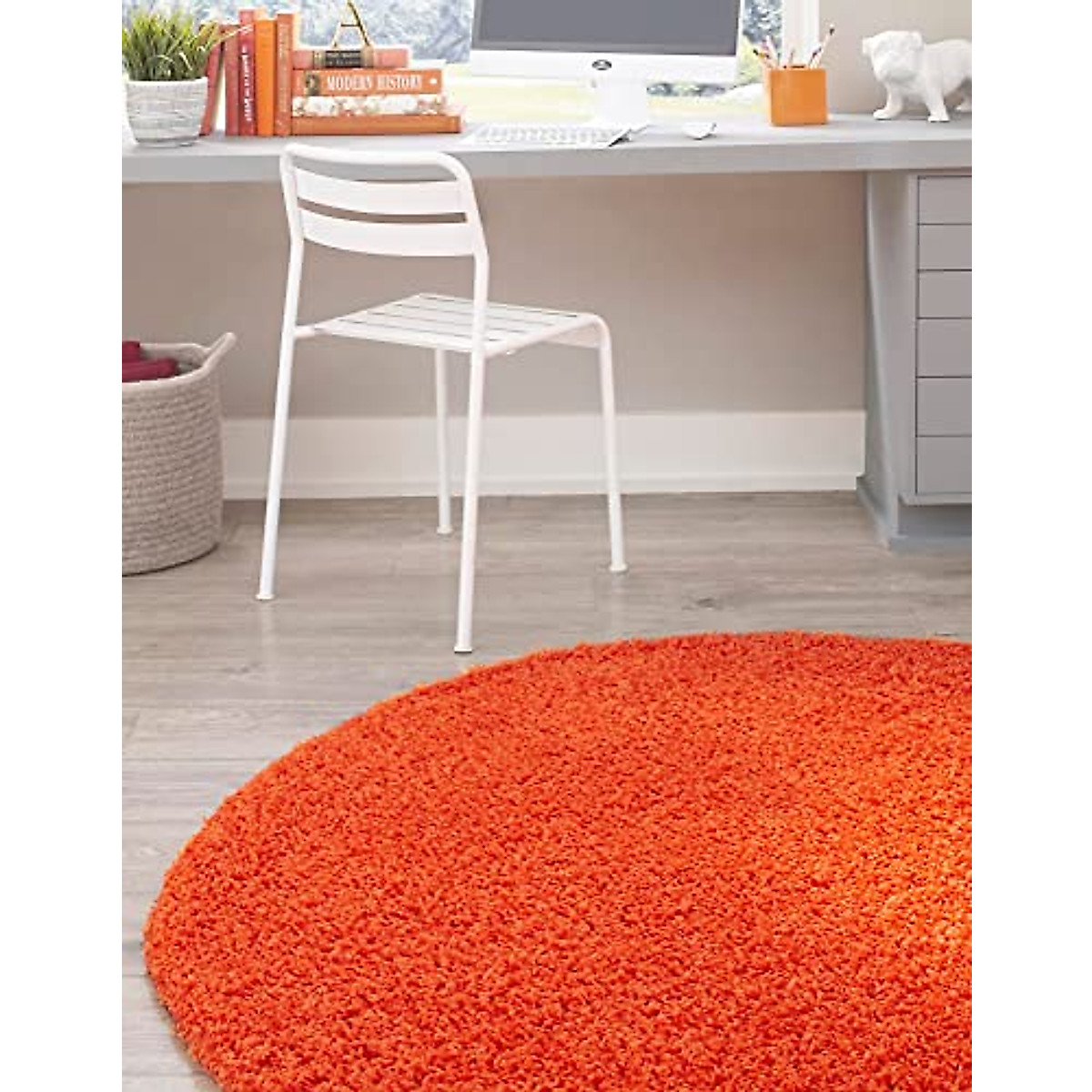 Rugs.com - Über Cozy Solid Shag Collection Rug – 4 Ft Round Tiger Orange Shag Rug Perfect for Kitchens, Dining Rooms