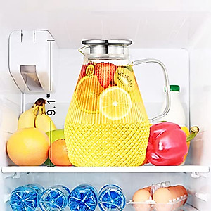 Glass Pitcher, veecom 80oz Glass Pitcher with Lid and Spout, Large Glass Water Pitcher for Juice, Lemonade and Hot&Cold Beverage, Iced Tea Pitcher for Fridge, Heat Resistant Glass Carafe with Brush