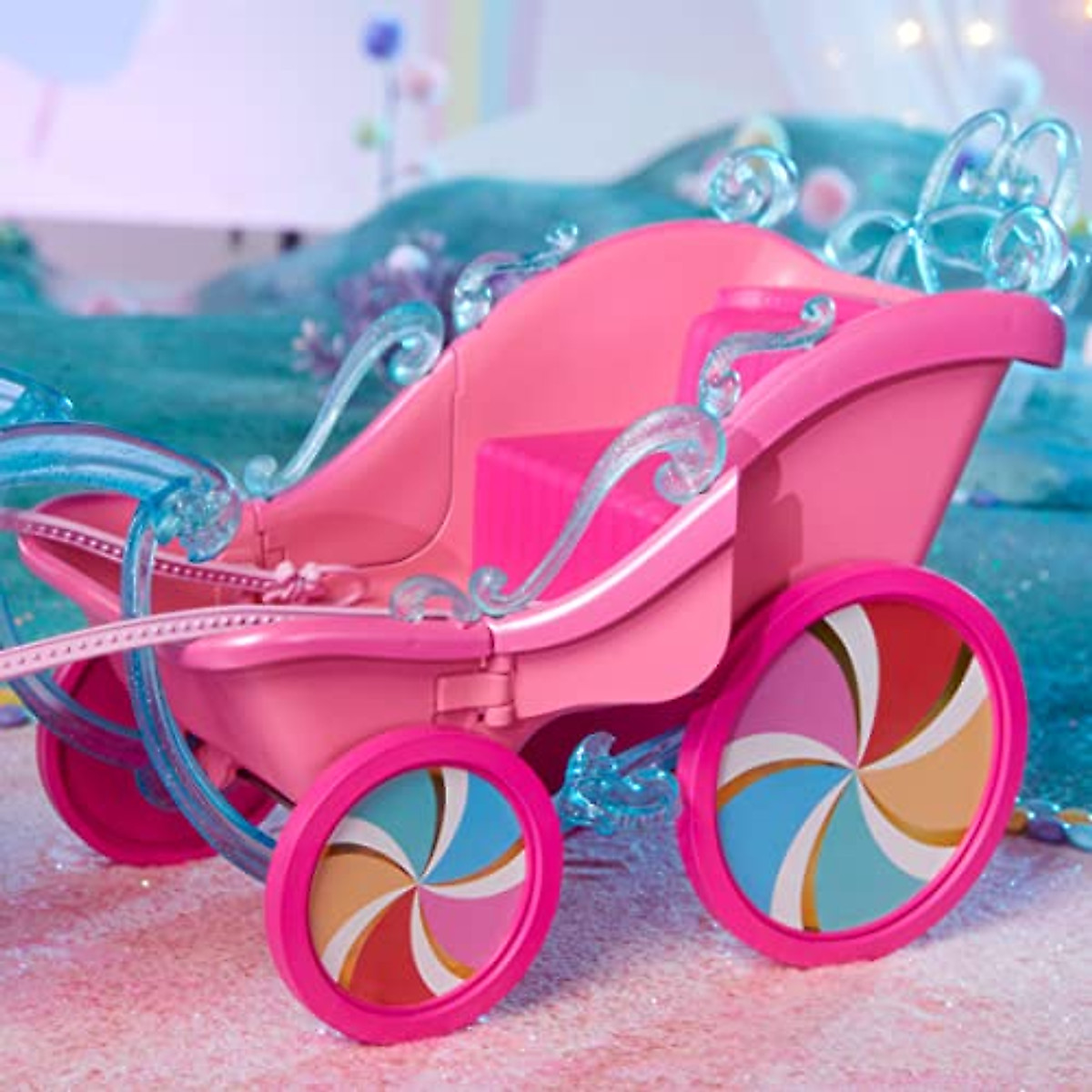 MGA Entertainment Dream Ella Candy Carriage and Unicorn, Pearlized White Unicorn Horse with Gold Glitter Horn, Bright Pink Mane, Pink Bridle, Reins, Saddle, Pink Carriage with Candy Glitter Railing