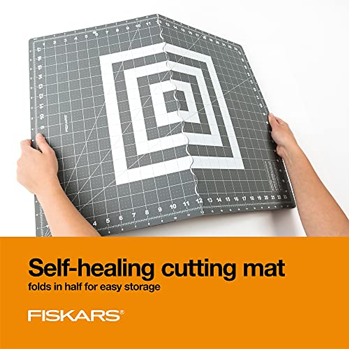 Fiskars 3 Piece Rotary Cutter Set, 45 mm Blade Rotary Fabric Cutter, Fabric Cutting Mat, Ruler for Sewing, Crafts, White/Grey